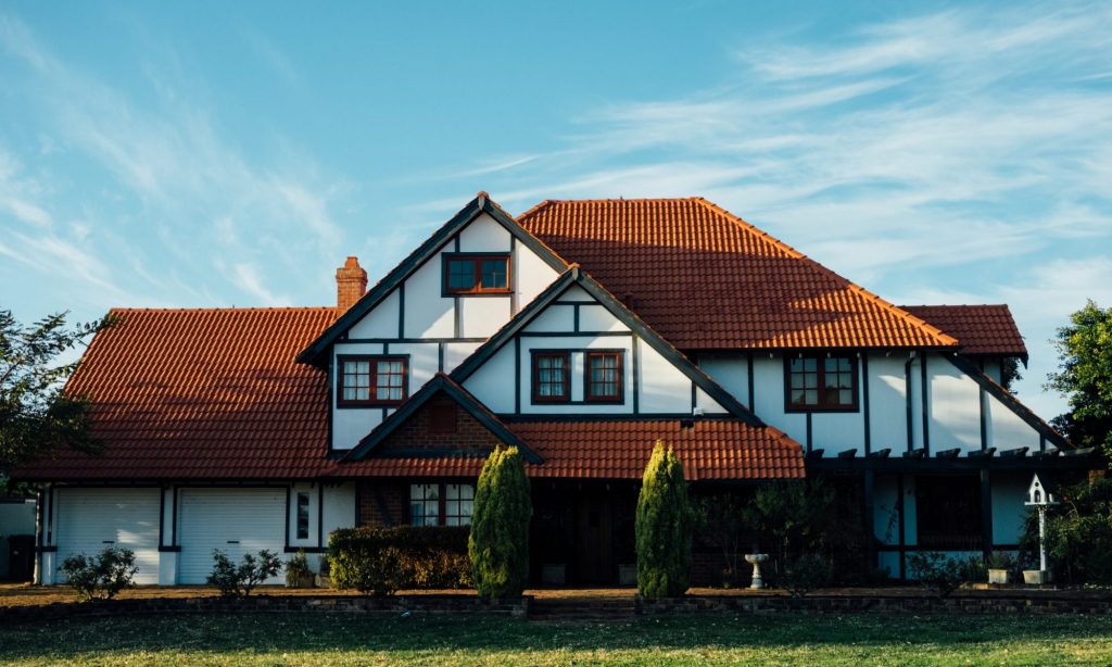 Why Metal Shingle Roofs Are Gaining Popularity in 2025 – Hogan Roofing ...